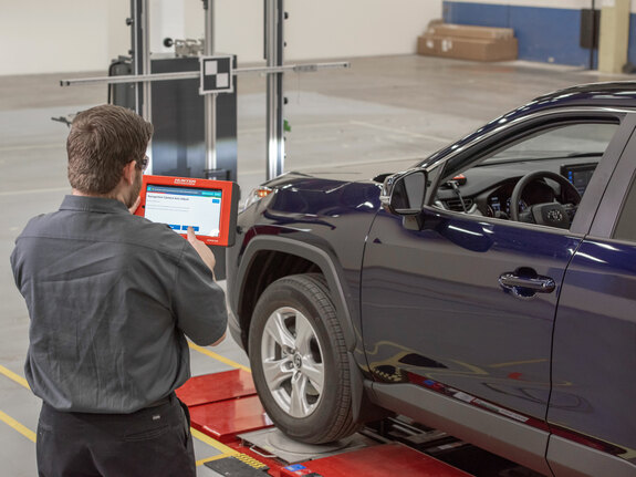 Things to Consider: ADAS | Hunter Engineering Company®